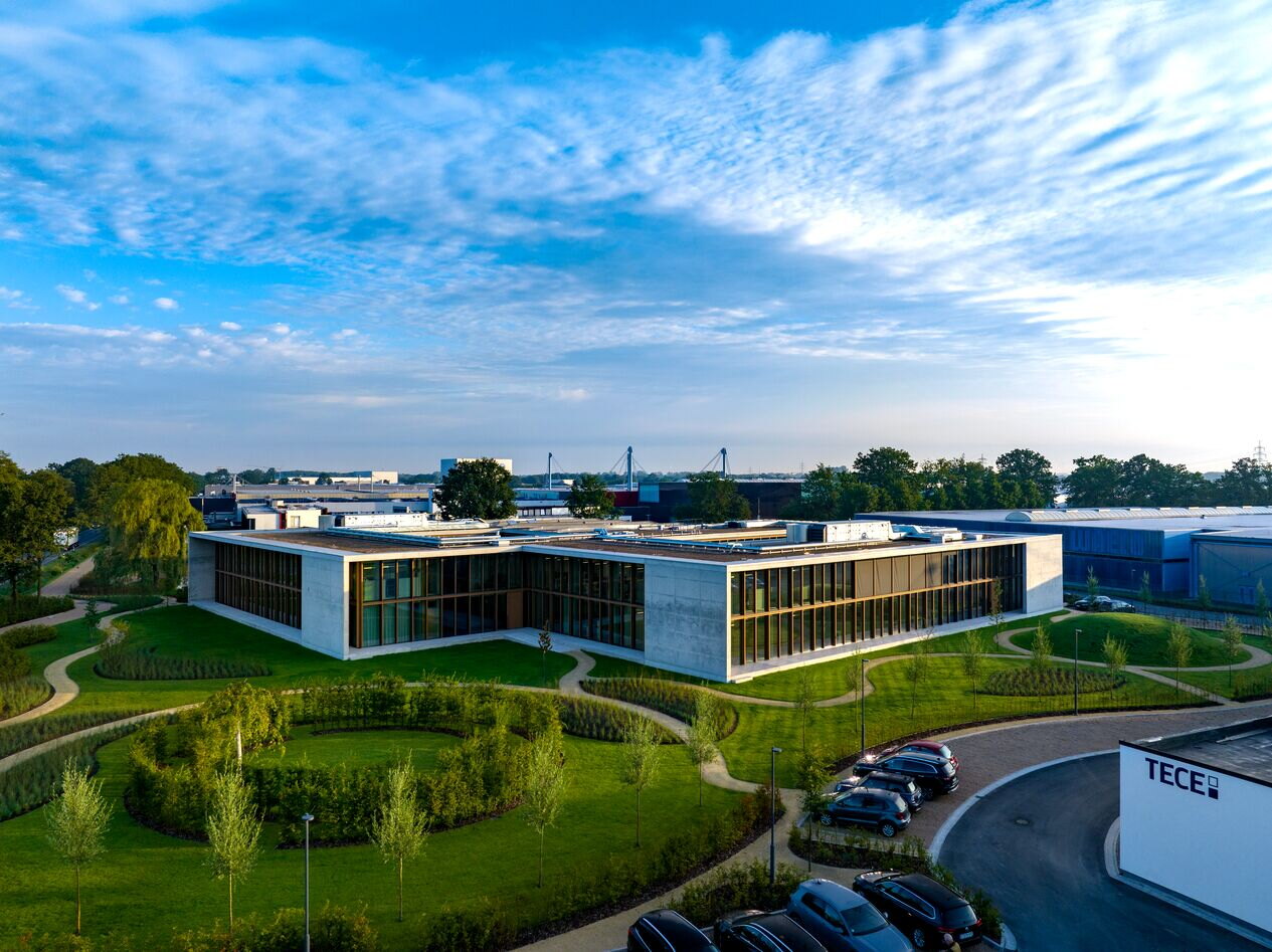 Einzug in neues Verwaltungsgebäude | TECE